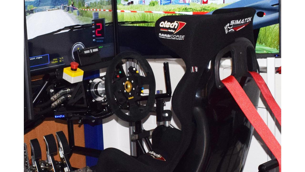 Simulateur de course automobile, Séance de 30 minutes a... | Cadeaux24