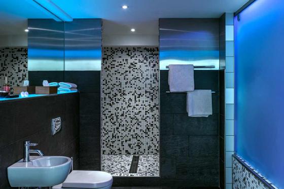 Floating im Becken, für 2 Person | geschenkparadies.ch Floating im Becken, für 2 Person | geschenkparadies.ch