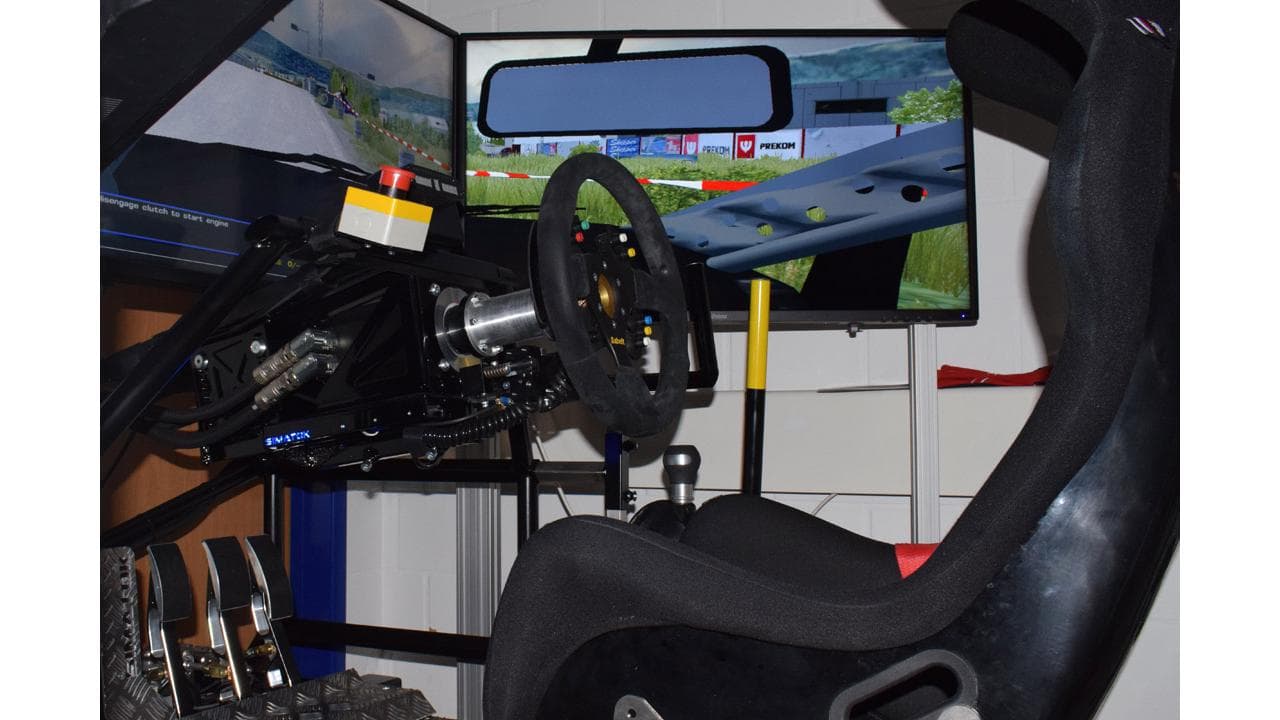 Simulateur de course automobile - Séance de 30 minutes avec le ...