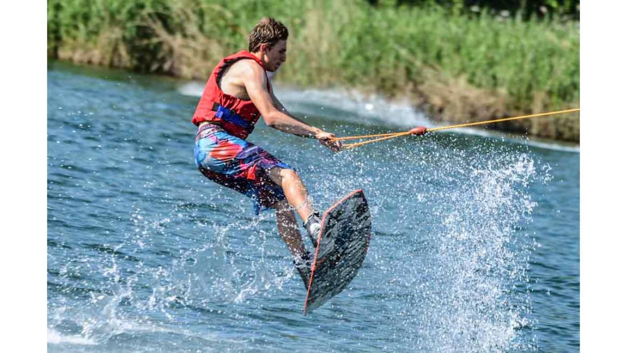 Wasserski fahren 5 Stunden - inkl. Material und Mahlzeit 6
